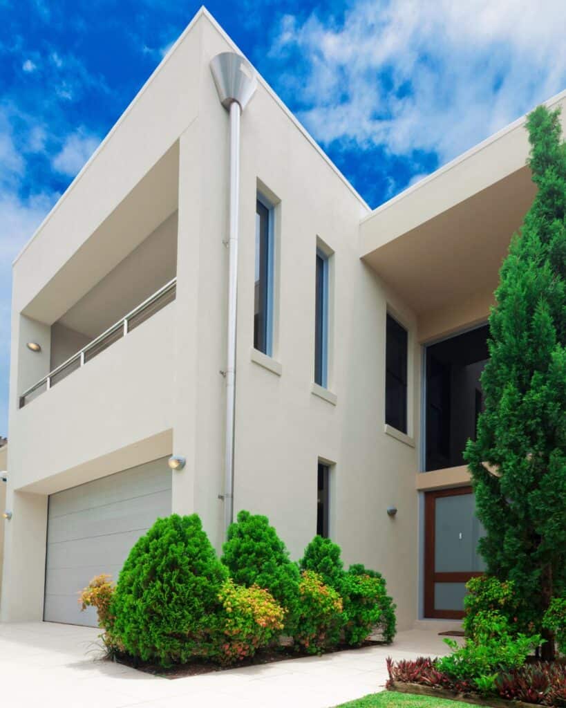 11 Best Standout Bushes, Shrubs & Small Trees for the Front of a Modern ...